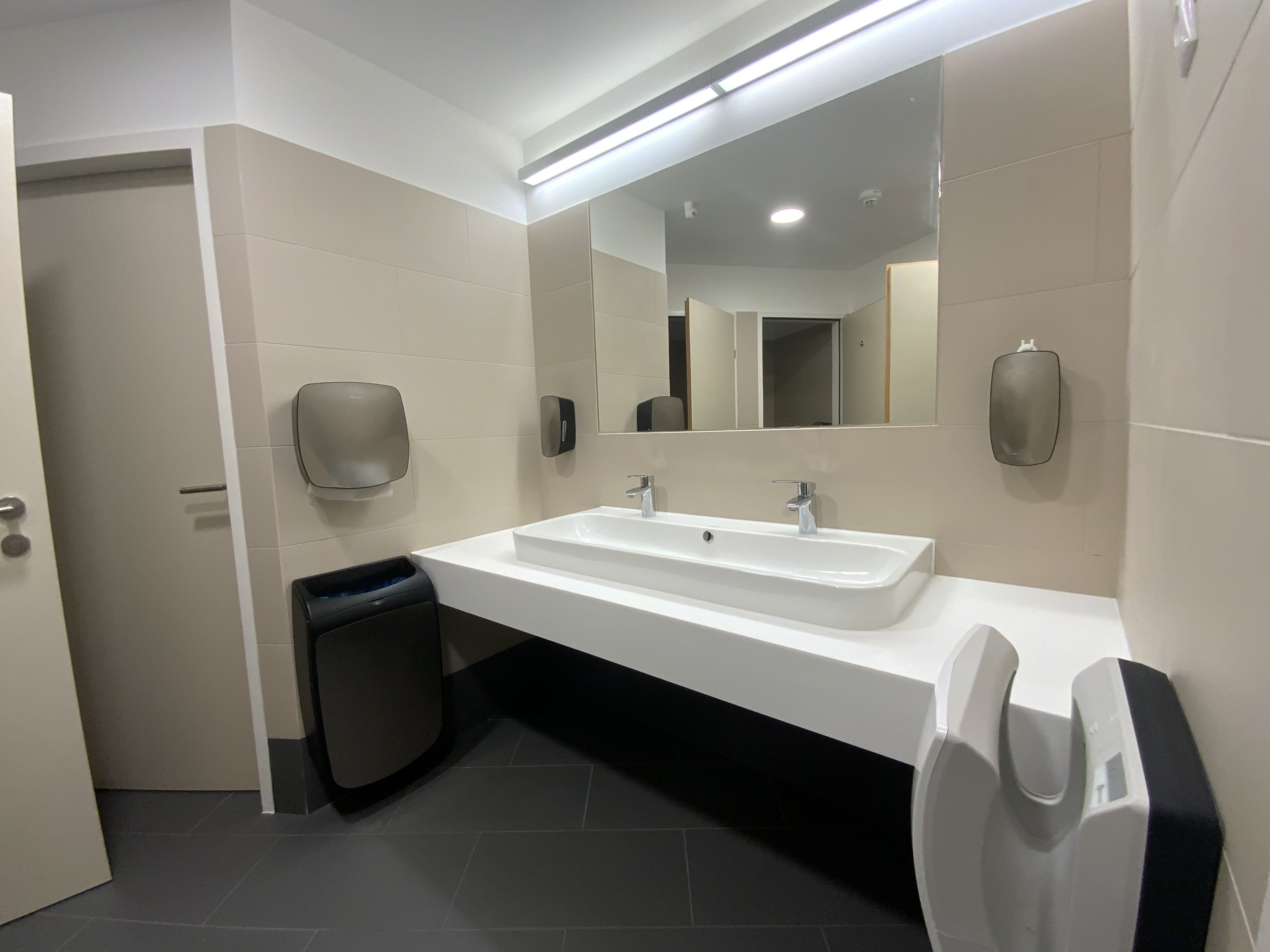 Project - CENTRAL UDVAR - UNICEF OFFICE AddVal